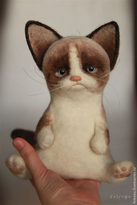 Игрушка из войлока. Угрюмый кот. | Кошка из фетра, Войлочные животные ...