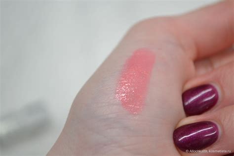 Две помады-блеска "Ideal Shine" от Eva Mozaic в оттенках 10 и 04 ...