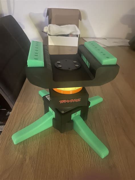 TRAXXAS XMAXX WORK STAND 3D-druckbar • gedruckt mit FLSUN SR ・ Cults