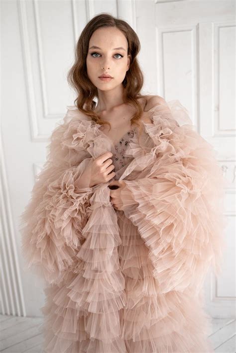 WOW DRESS