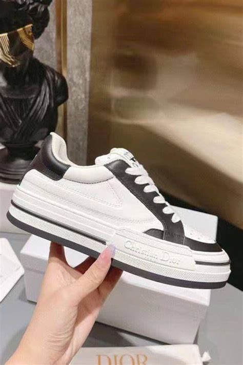 Dior Женские кожаные кроссовки D-Freeway