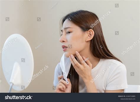 5,271 Asian Teen Skin Care Images, Stock Photos & Vectors | Shutterstock