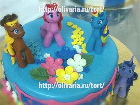 Фигурки из сладкой мастики на торт