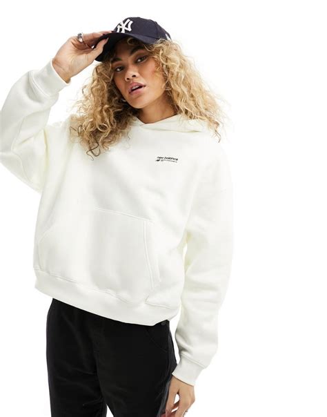 Заказать Худи Белая флисовая худи с начесом на спине New Balance Linear ...