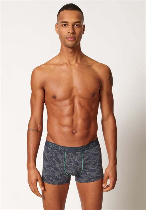 Menswear by SKINY: comfy & stylish