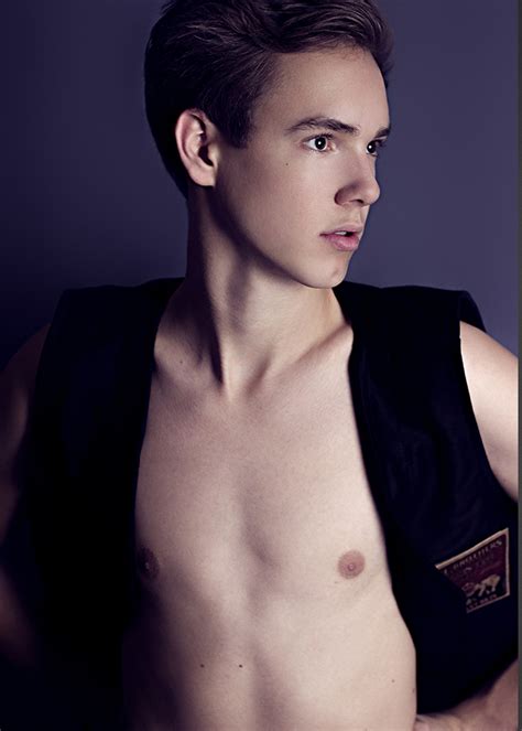 Dominik_S_2014_9 - AFT - Art & Fashion TeamAFT – Art & Fashion Team