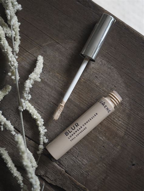 Lumene Blur Longwear Concealer - Lumenen peiteaine yllätti!
