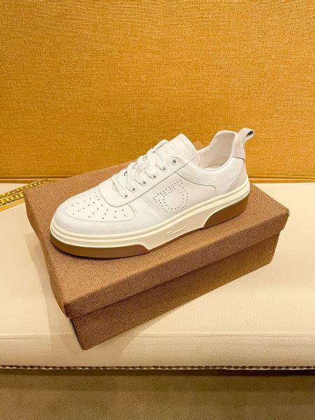 Кроссовки Salvatore Ferragamo - купить с доставкой по выгодным ценам в ...