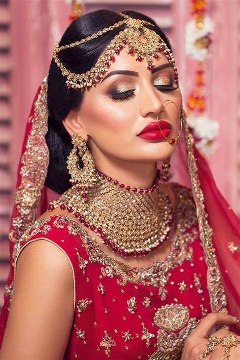 Asiana Makeup | Saubhaya Makeup