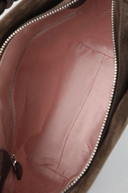 Замшевая сумка хобо Boheme Suede Bimaterial Coccinelle - скоро в ...