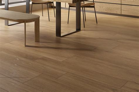 Natural wood - Wooden planks porcelain stoneware inspired by Italia...