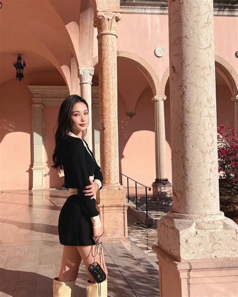 Picture of Xiaolian Yu