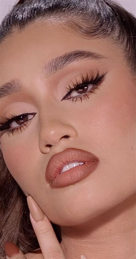 ABH makeup | Eye makeup, Makeup pictures, Retro makeup
