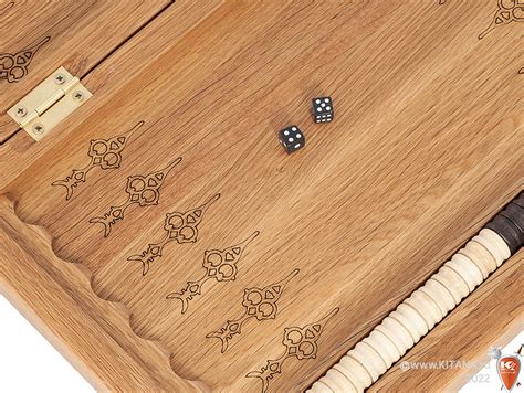 Нарды дорожные "Белокаменные" из массива дуба, 36х46см. купить по цене ...