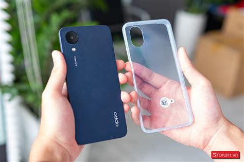 Trên tay OPPO A17K: Ngoại hình ấn tượng, cũng viền vuông vức như "ai ...