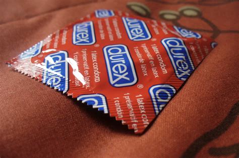Производитель Durex и "Нурофена" начал процесс передачи российского бизнеса