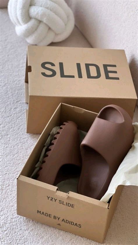 YZY Slide | Swag shoes, Girly shoes, Hype shoes