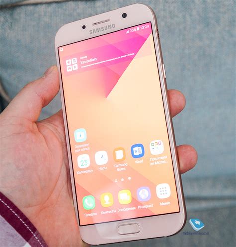 Mobile-review.com Samsung Galaxy A (2017) – выбираем правильный размер