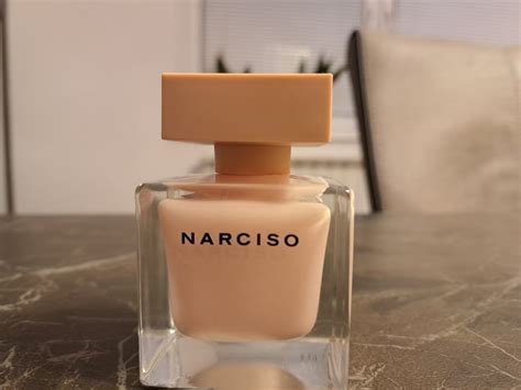 parfem Narciso Poudre 50 ml