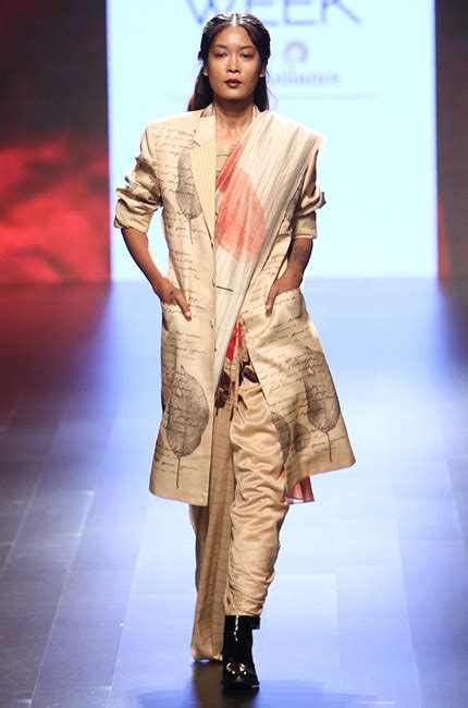 36 brand new saris for the indian wedding hopper – Artofit