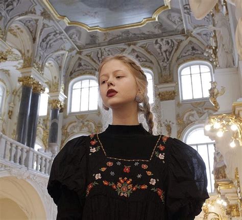 @harakirili on Instagram: “Царица всея Руси Аполлинария или типичные ...