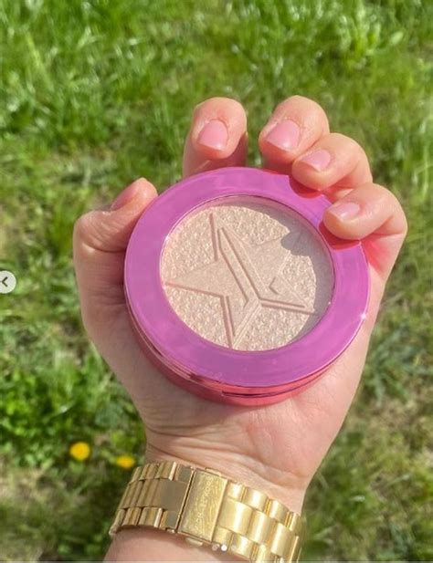 Хайлайтер jeffree star cosmetics supreme frost в оттенке snow globe ...