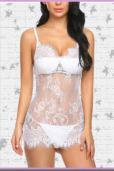 women area 51: Her sexy white lingerie