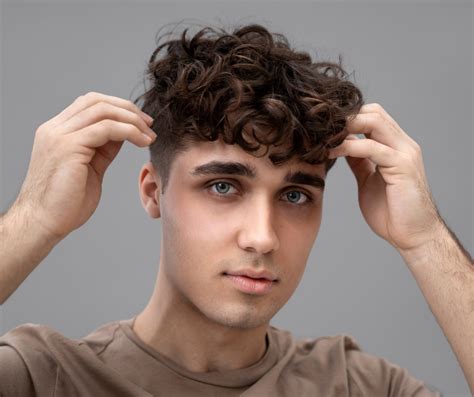 Coiffure homme: ton guide - Bizzbook