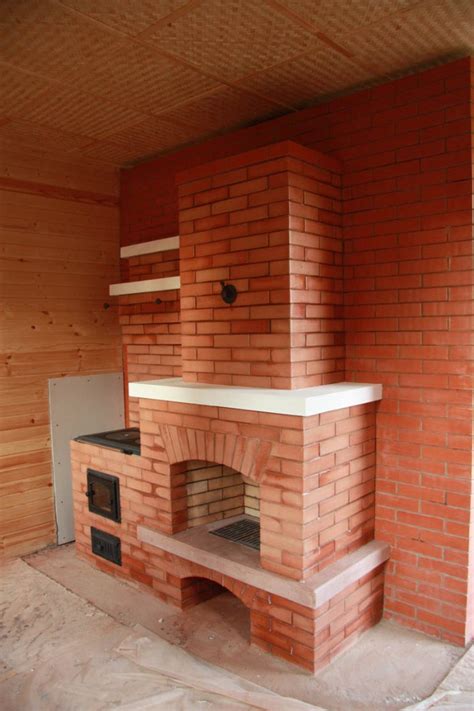 Печь с камином из кирпича для дома и дачи - 61 фото