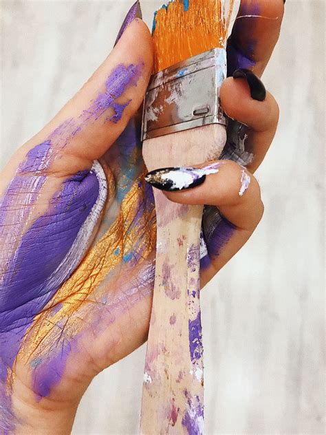 Руки в краске | Artsy photography, Paint photography, Artist aesthetic