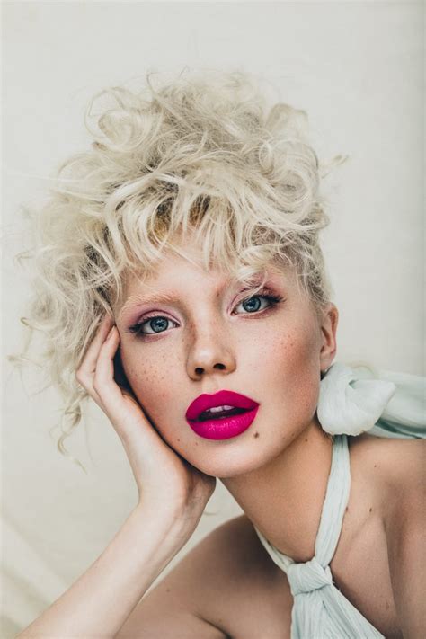Anna Schnabel – kult artists