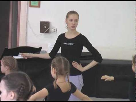 Основы характерного танца. Светлана Щербакова. - YouTube