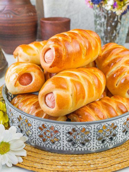 Рецепт булочек с сосисками на Вкусном Блоге | Рецепты еды, Рецепт ...