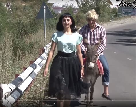 Ещё одна прекрасная "Ниночка" в подражание "Кавказской пленнице ...