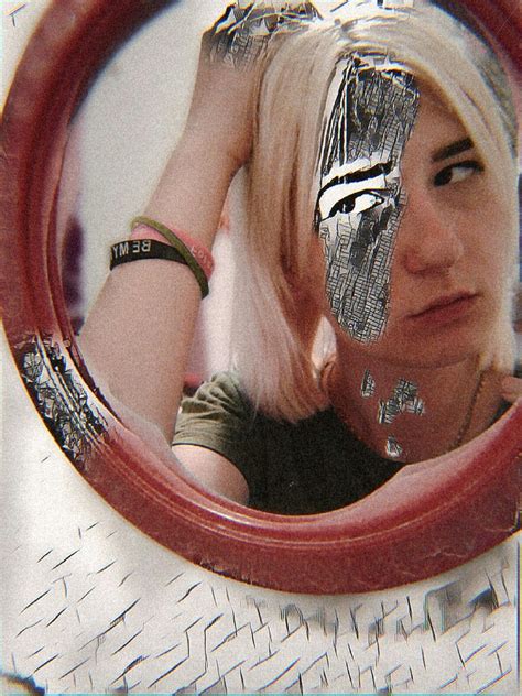 Лиза Суслова