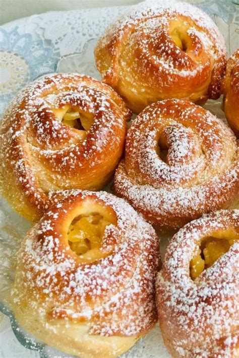 Восхитительно вкусные бездрожжевые булочки с яблоком и корицей ...