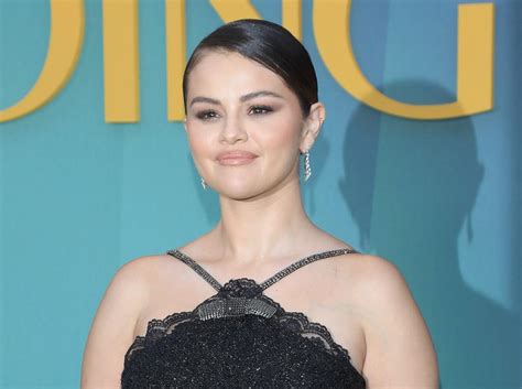 Selena Gomez Stuns At 'OMITB' Season 4 Premiere: Photos