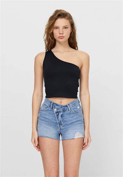 Топ Stradivarius, цвет: черный, IX001XW00Y79 — купить в интернет ...