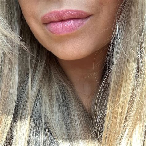 Artdeco Color Booster Lip Balm 1850 Boosting Pink | lyko.com