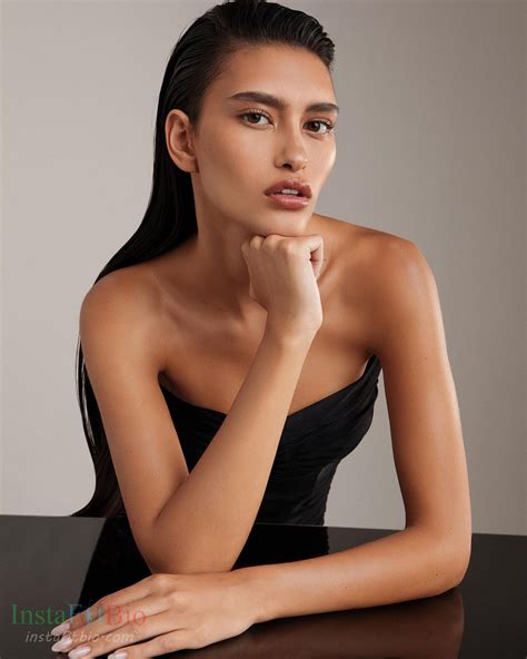Zuf Capelli - Bio, Age, Height | Models Biography