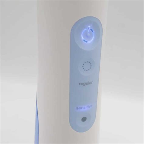 Oral-B Aquacare 4 Water Flosser review - Electric Teeth