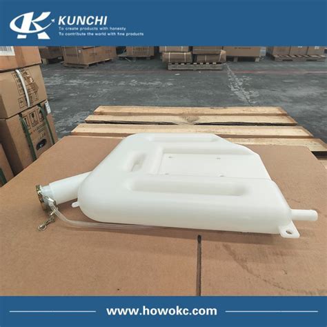 Shacman F2000 F3000 DZ9114530260 Expension Tank Factory and Suppliers ...