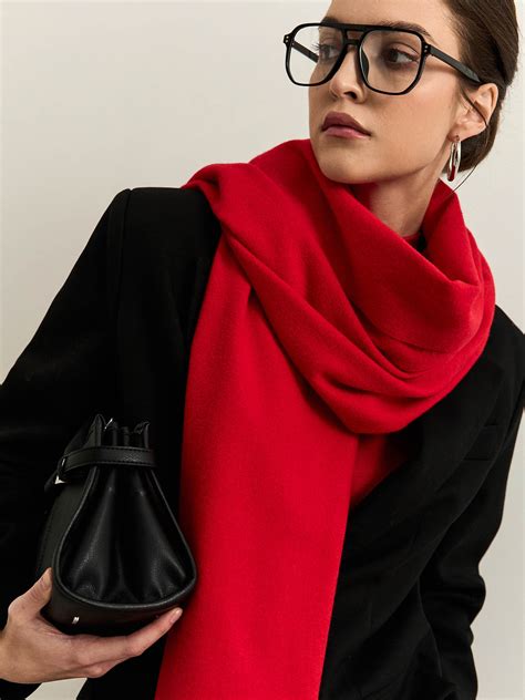 Широкий шарф из шерстяной пряжи :: LICHI - Online fashion store