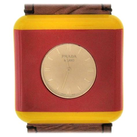 Prada Quartz Wristwatch For Sale at 1stDibs