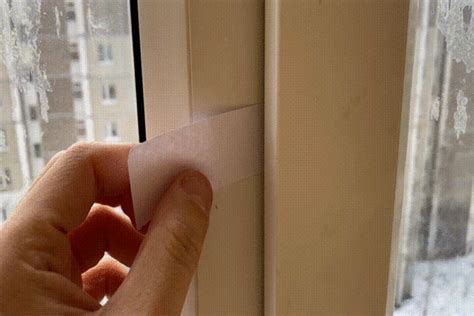 Отрегулировал прижим, но с окна так и дует. Как дешево решить проблему ...