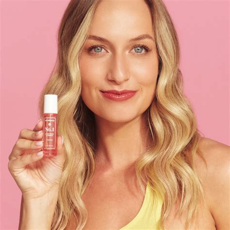 No.4 Fragrance Roll On – MCoBeauty