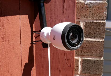 Камеры видеонаблюдения Wi-Fi: особенности оборудования