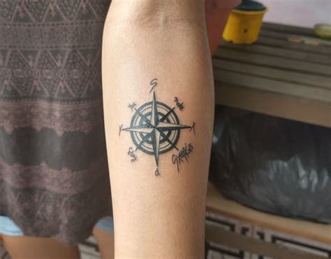 Stray Kids tattoo | Tatuagem de bussula, Tatuagem mulher, Tatoo
