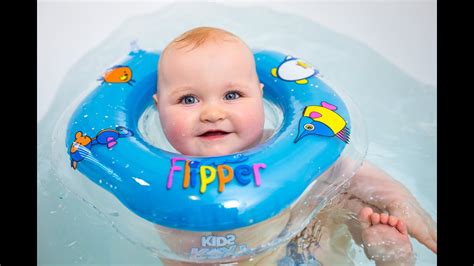 Plavací nákrčník Flipper pro děti - YouTube