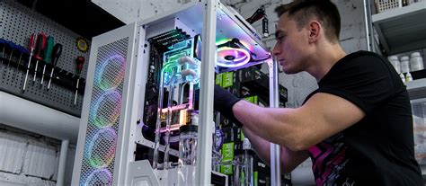 Сборка эксклюзивных систем - фотографии сборки ПК в HYPERPC